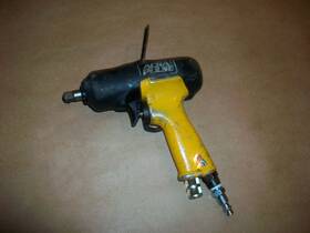 URYU UX-612 Pistol Grip Air Pneumatic Pulse Driver
